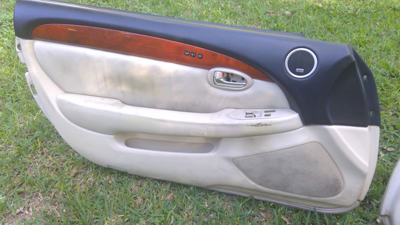 02-10 Lexus SC430 Left LH Driver Door Trim Panel (Ecru LA00 W ...