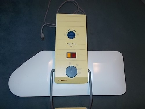 Vintage:Nice and Clean Condition Singer Magic Press 4 - Commercial ...
