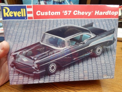 REVELL 7123 CUSTOM 57 CHEVY HARDTOP CAR MODEL KIT NEW IN SEALED BOX 1/ ...
