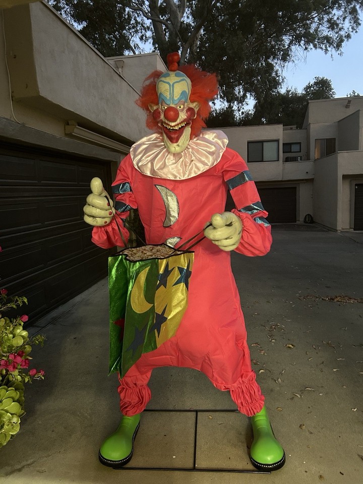 7Ft 2” SLIM Animatronic KILLER KLOWNS Outer Space Clown Halloween ...
