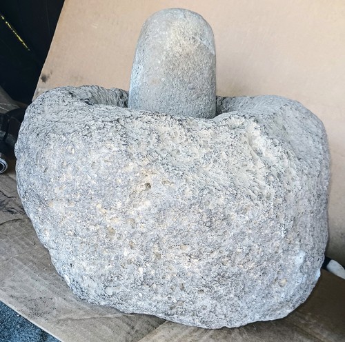 Native American Hohokam Grinding Stones A Metate And Mano Stone From ...