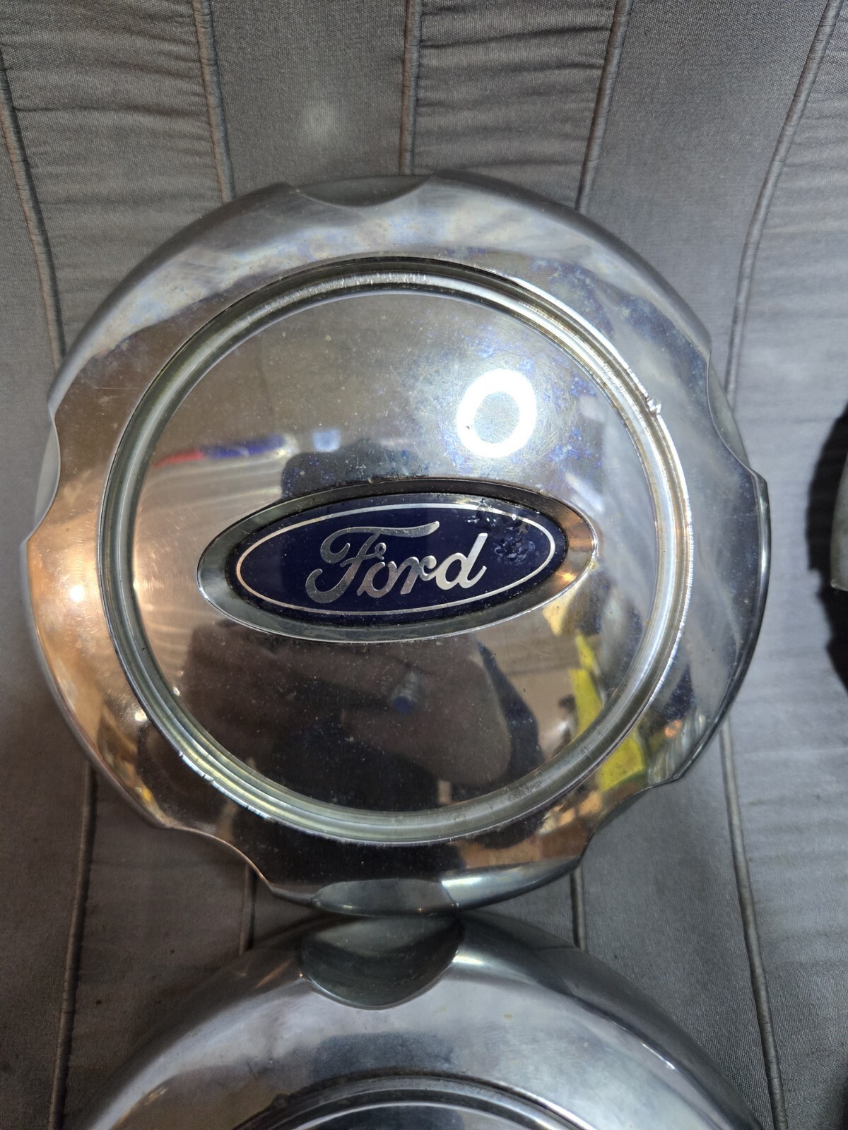 Ford Explorer center cap set (4 pieces), chrome, 2003-2005 part # 1L24 ...