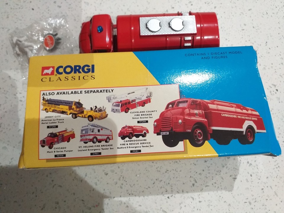CORGI CLASSICS 1:50 BEDFORD S TENDER SET - CAMBRIDGESHIRE FIRE & RESCUE ...