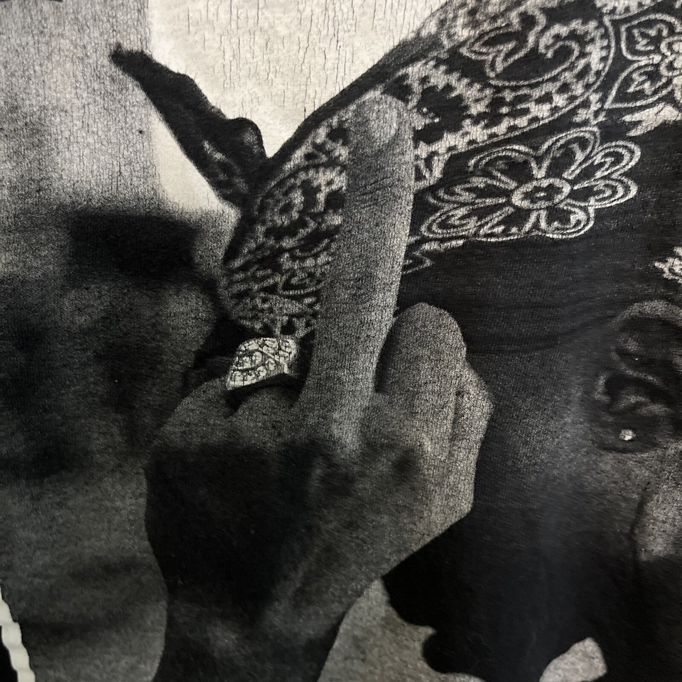 Tupac Black Bandanna Portrait “Bird Finger” Shirt Size Large Short ...