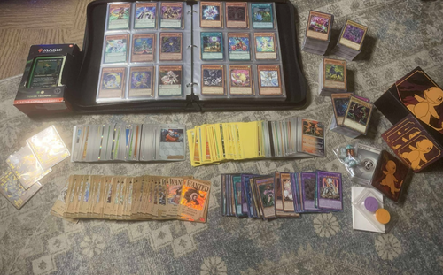 Random Card Bundle Lot Yugioh, Pokemon, One Piece, Magic The Gathering ...