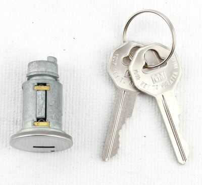 Chevrolet Buick Olds Cadillac Ignition Switch Key Lock Cylinder & GM ...