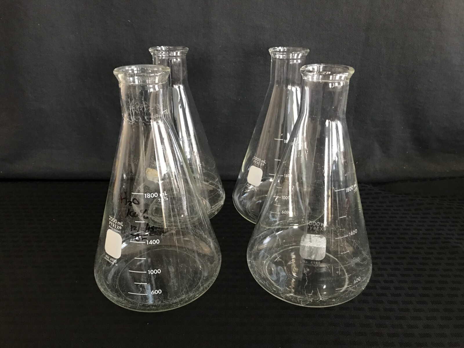 (4) CORNING PYREX 2000mL 2L Glass Graduated Heavy Duty Rim Erlenmeyer ...