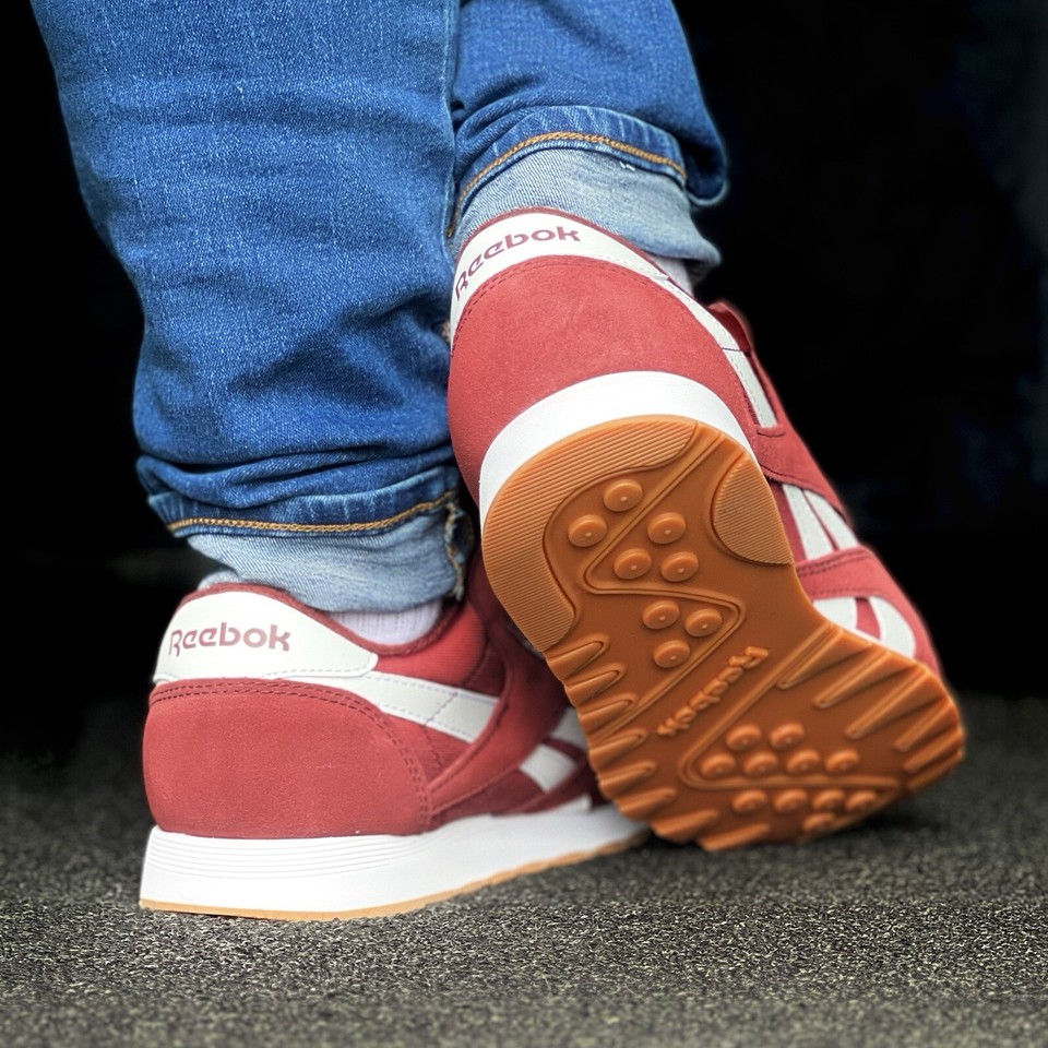 Reebok Classic Nylon Men’s Sneaker Running Shoe Maroon Athletic ...