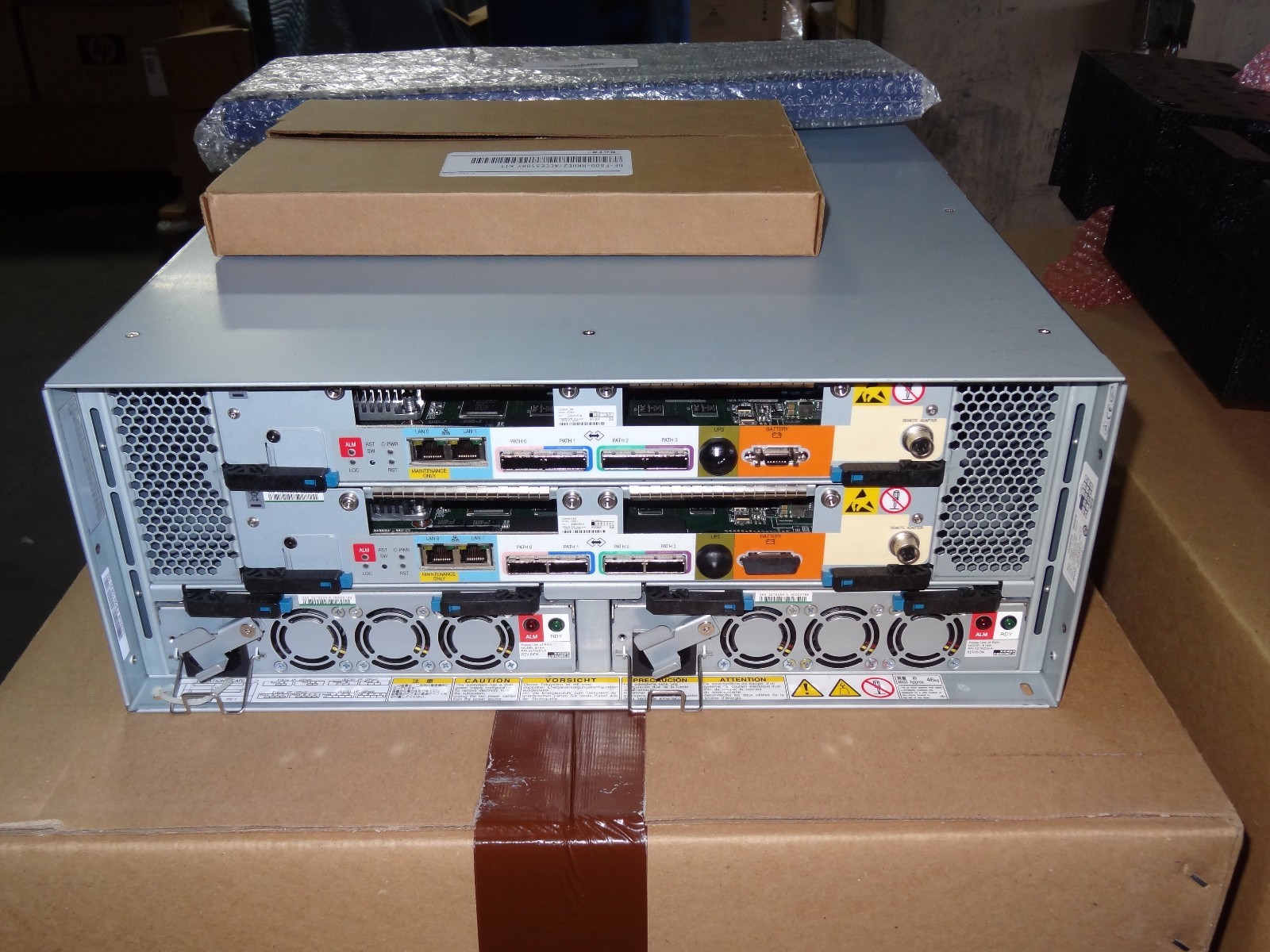 Hitachi DF800-RKHE2 AMS 2500 Base Unit W/ 2 Controllers 0 Ports Qu # ...
