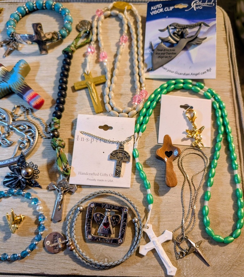VTG Catholic Religious Christian Lot 25pc Rosary Pins Cross Wearable ...