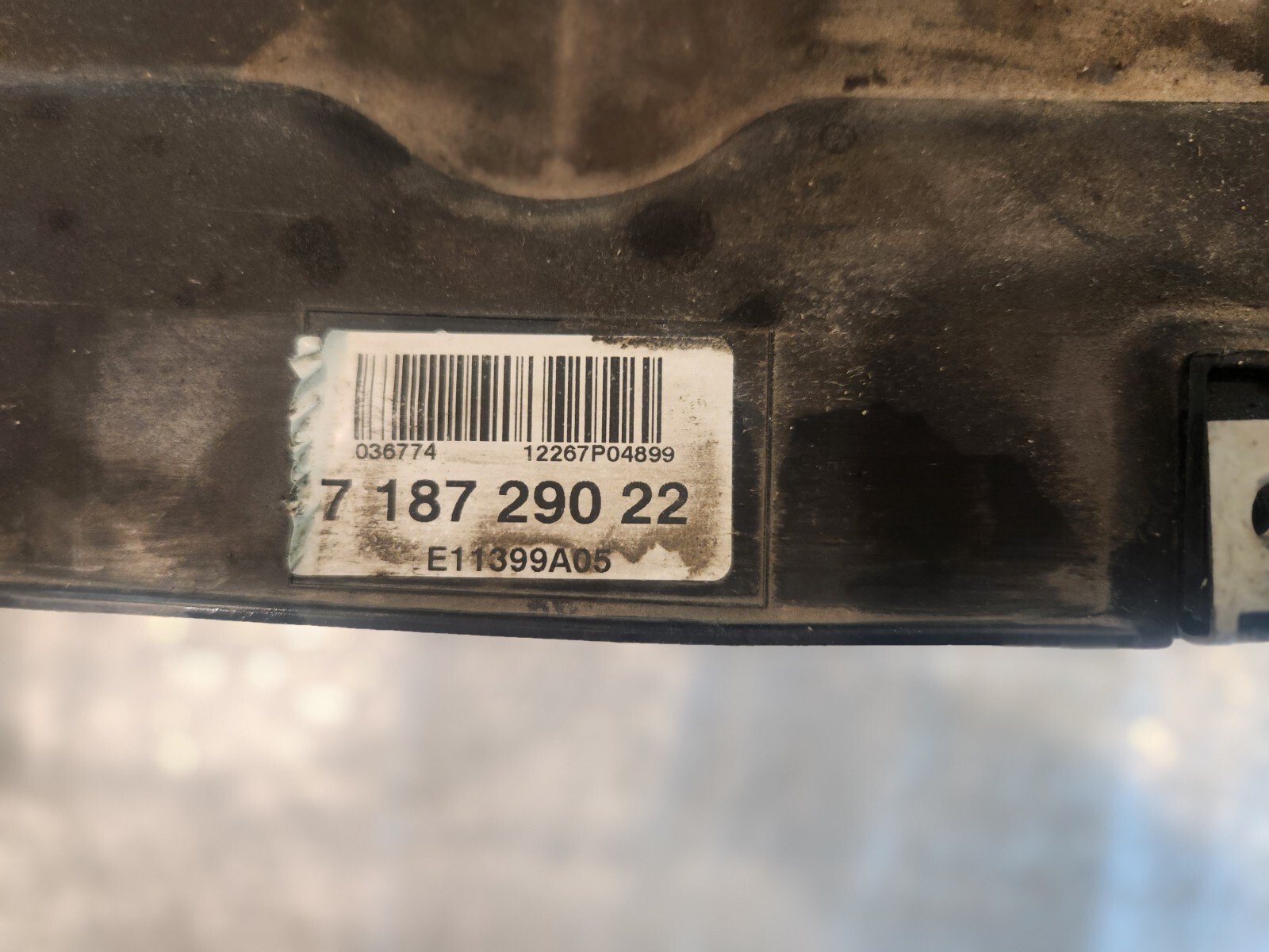 2010-2015 BMW 750ix AIR DUCT 51747187290 | eBay