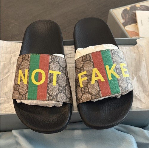 Gucci GG Supreme Slides Fake/Not Slides | eBay