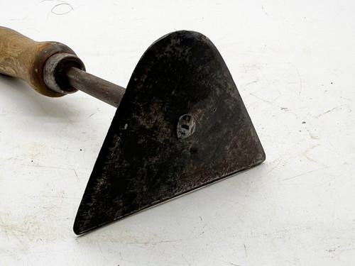 VINTAGE TRIANGLE PAINT SCRAPER DECORATING TOOL WOODEN HANDLE DIY | eBay UK