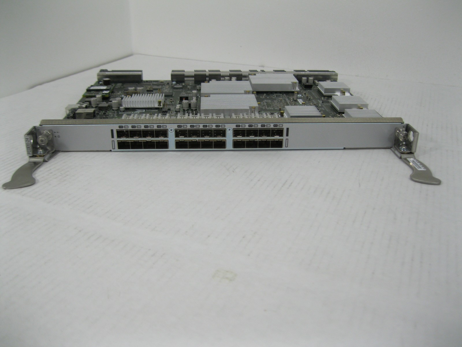 Brocade FCOE10-24 105-000-186 24 Port 10G for Brocade DCX or Brocade ...