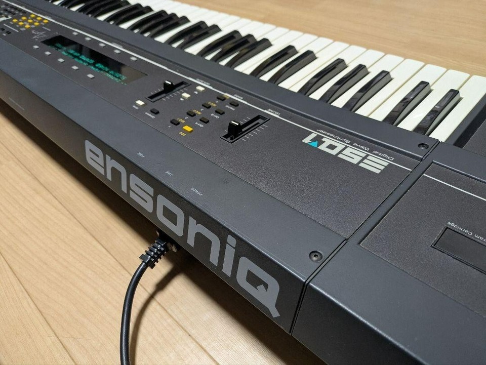 Ensoniq ESQ-1 Vintage Synthesizer - Excellent Condition Japan Free ...