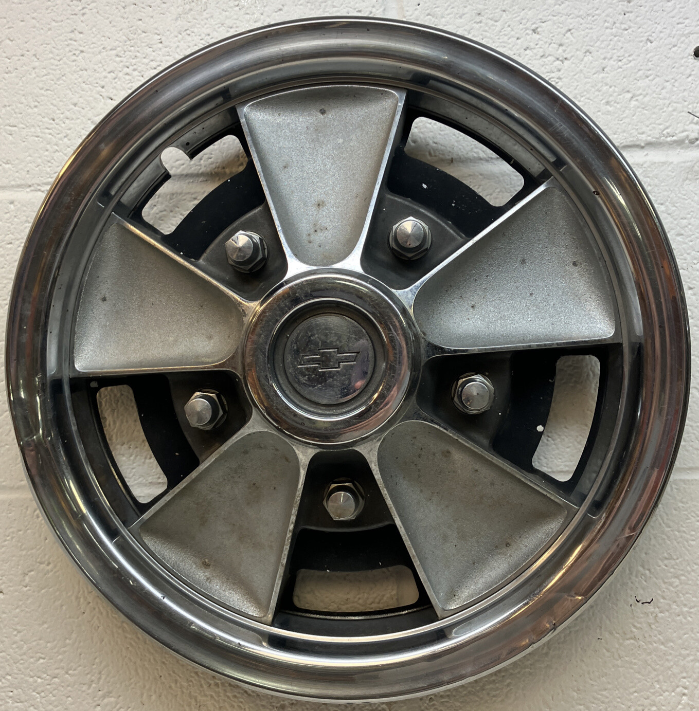 OEM GM Set of 2 14” Mag Wheel Hubcaps 1967-72 Chevy Camaro/Nova/Chevy ...