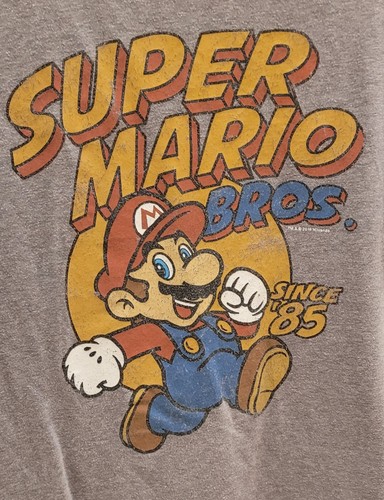 Super Mario Since '85 Logo t-shirt, Medium, Old Navy, gray, Short ...