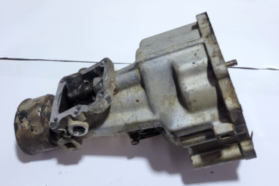 TOYOTA PICKUP TRUCK CELICA W50 TRANSMISSION TAIL SHAFT HOUSING CASE 5 ...