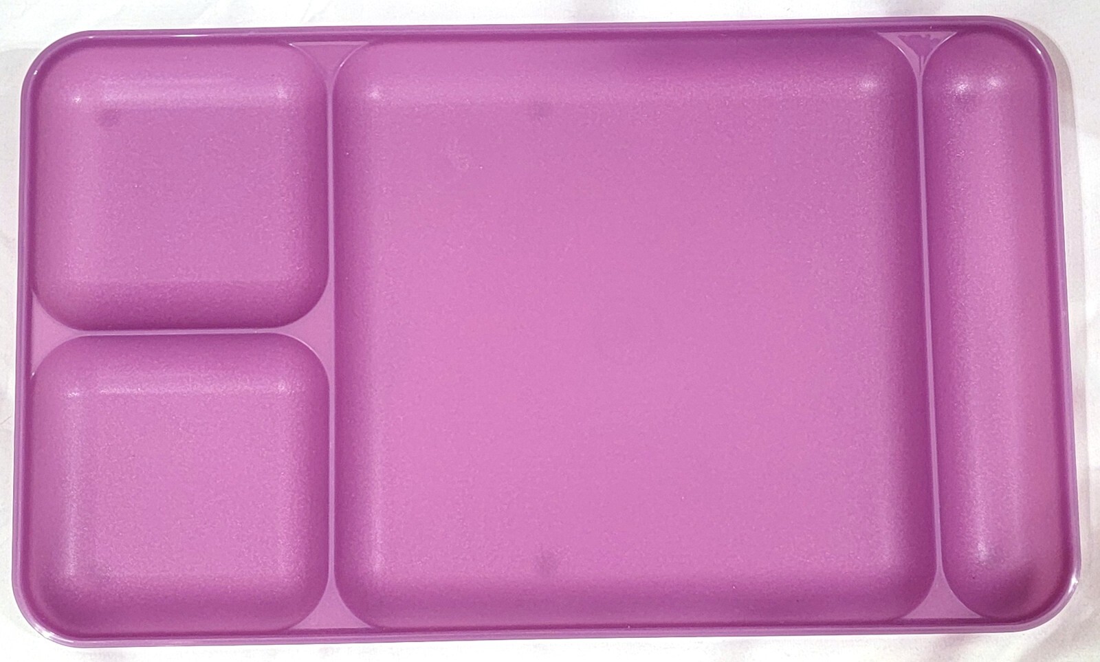 4 sheer TUPPERWARE DIVIDED DINING TRAYS stackable picnic lunch ...