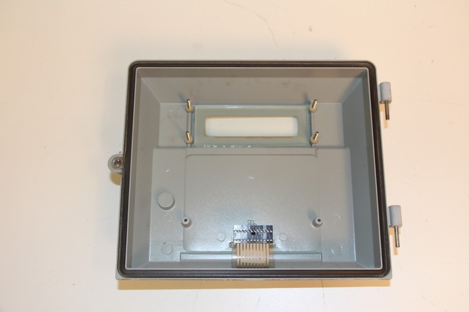 FISHER ROSEMOUNT FLOBOSS FLOW MANAGER PRESSURE FRONT COVER DOOR KEYPAD ...