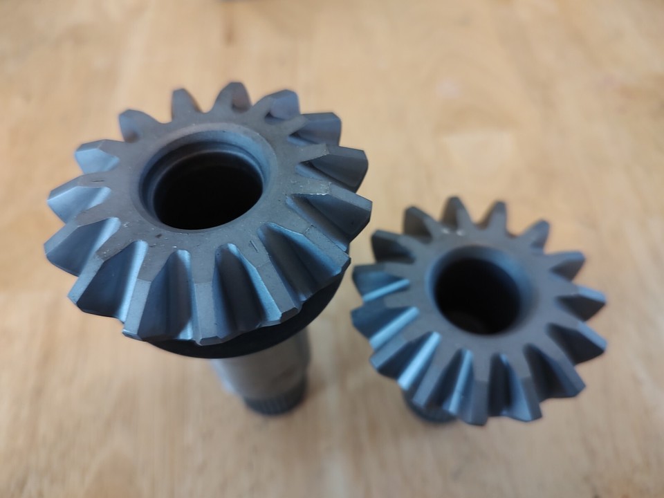 Used Set Volkswagen Type 1 Beetle IRS Transmission Spider Side Gears 15 ...