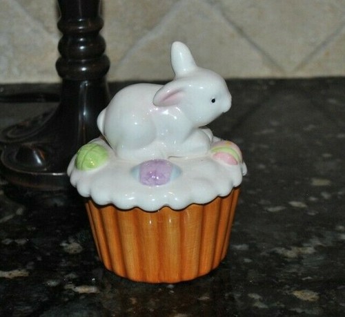 TII Collections EASTER Egg Bunny Cupcake Container w/Lid 3D ...