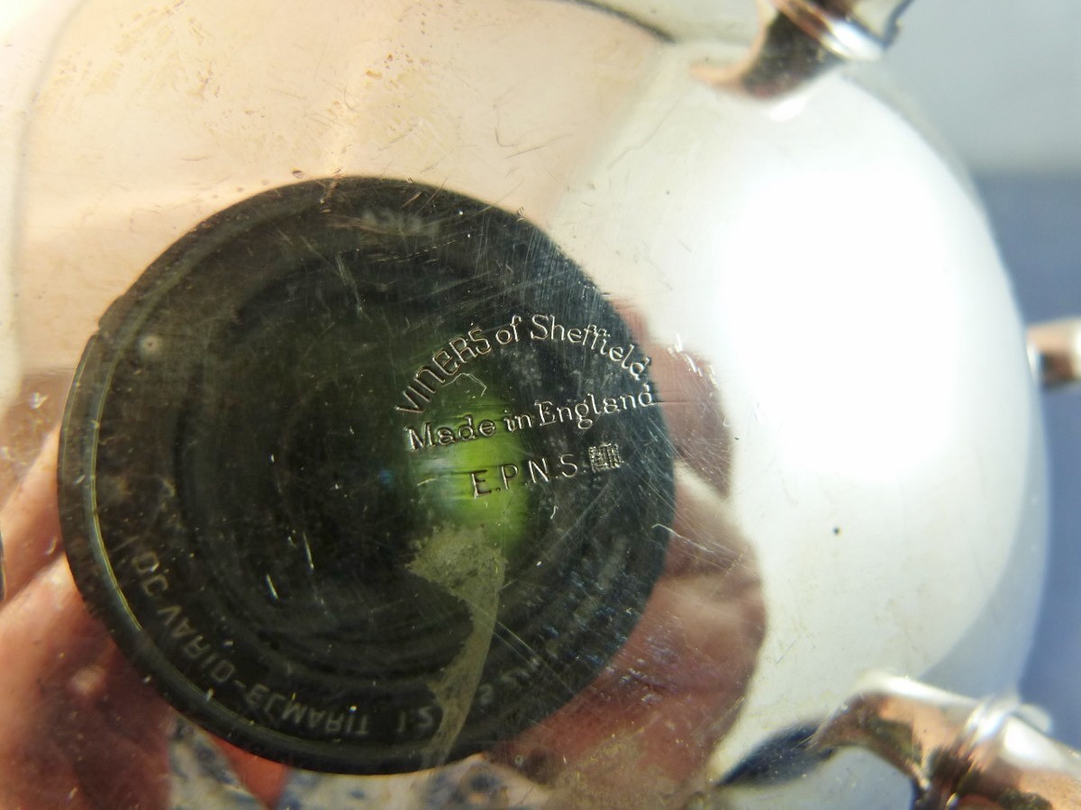 GADROON BORDER PAW FEET GRAVY or SAUCE BOAT BY VINERS of SHEFFIELD | eBay