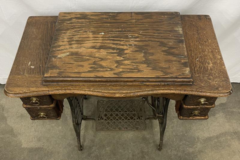 Antique Minnesota Model C Treadle Sewing Machine 4 Drawer Cabinet Needs ...