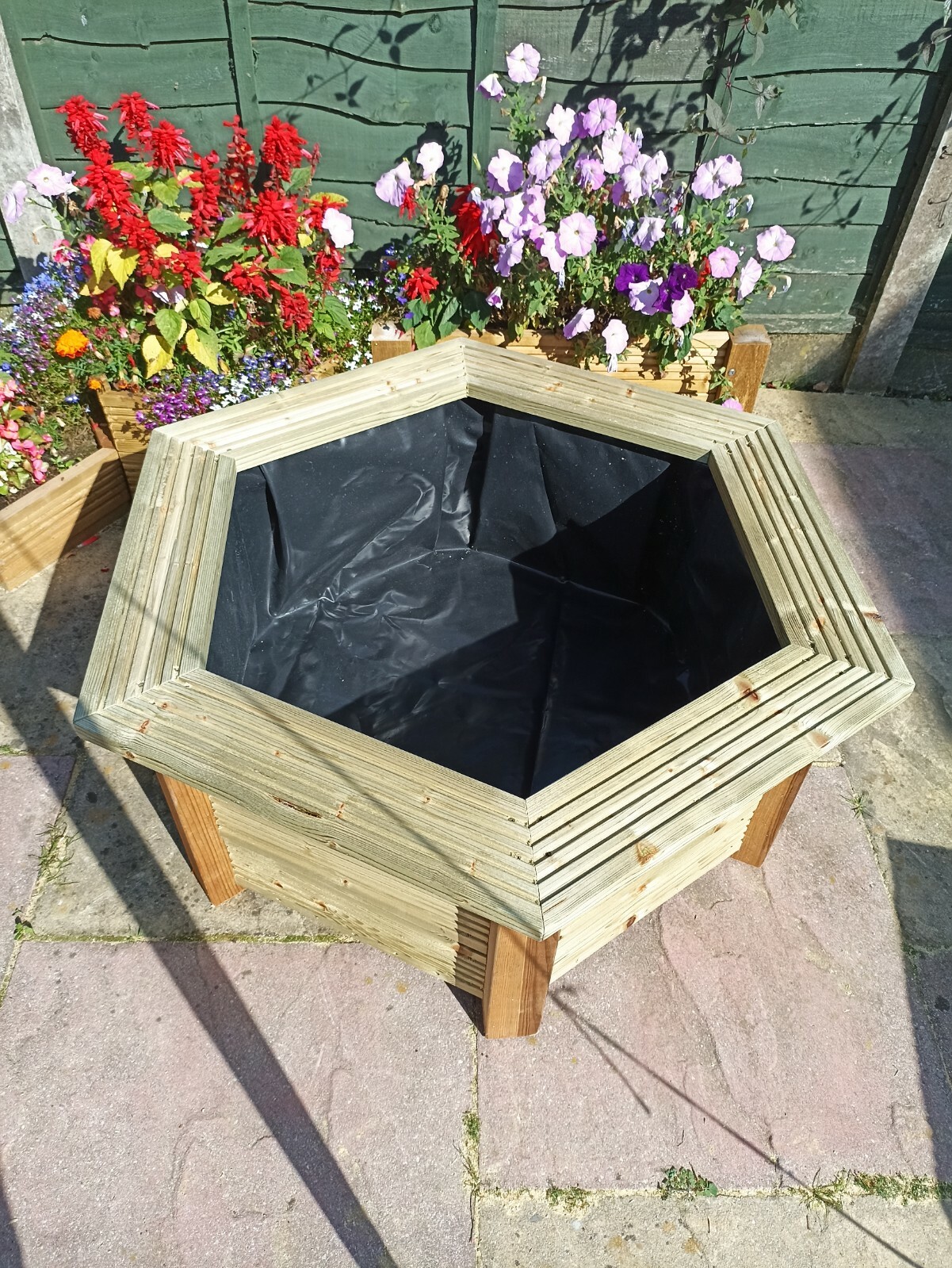 Hexagonal Raised Pond Large Wooden Garden Water Feature Gardening Gift ...