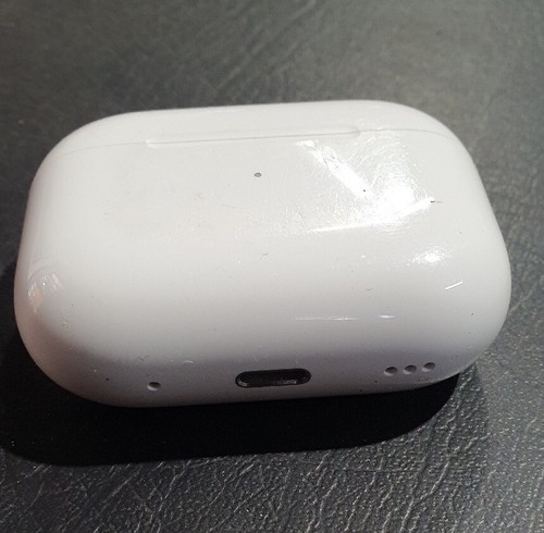 Apple AirPods Pro 2nd Gen - A2700 MagSafe Charging As New | eBay Australia