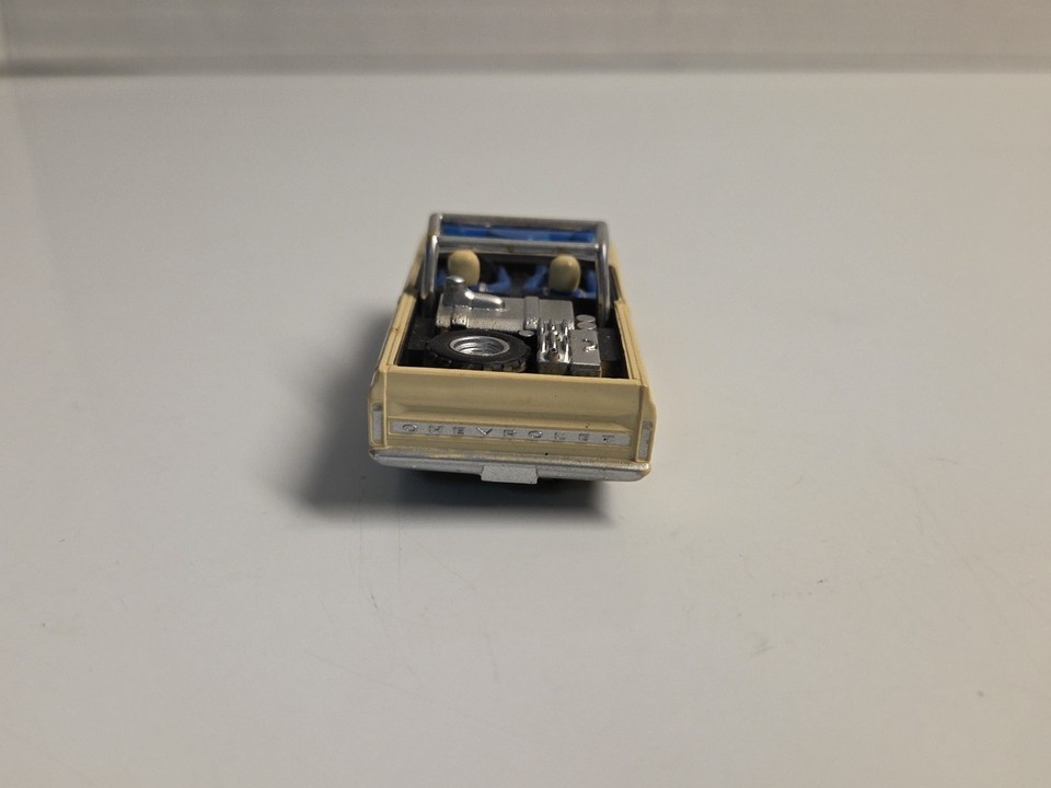 Aurora Xlerator Chevy Blazer Red White Blue #4 Chassis Dont Work Body ...