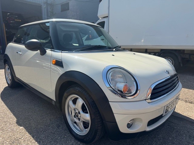 MINI HATCH FIRST 2009 SPARE/REPAIR WHITE PETROL | eBay UK