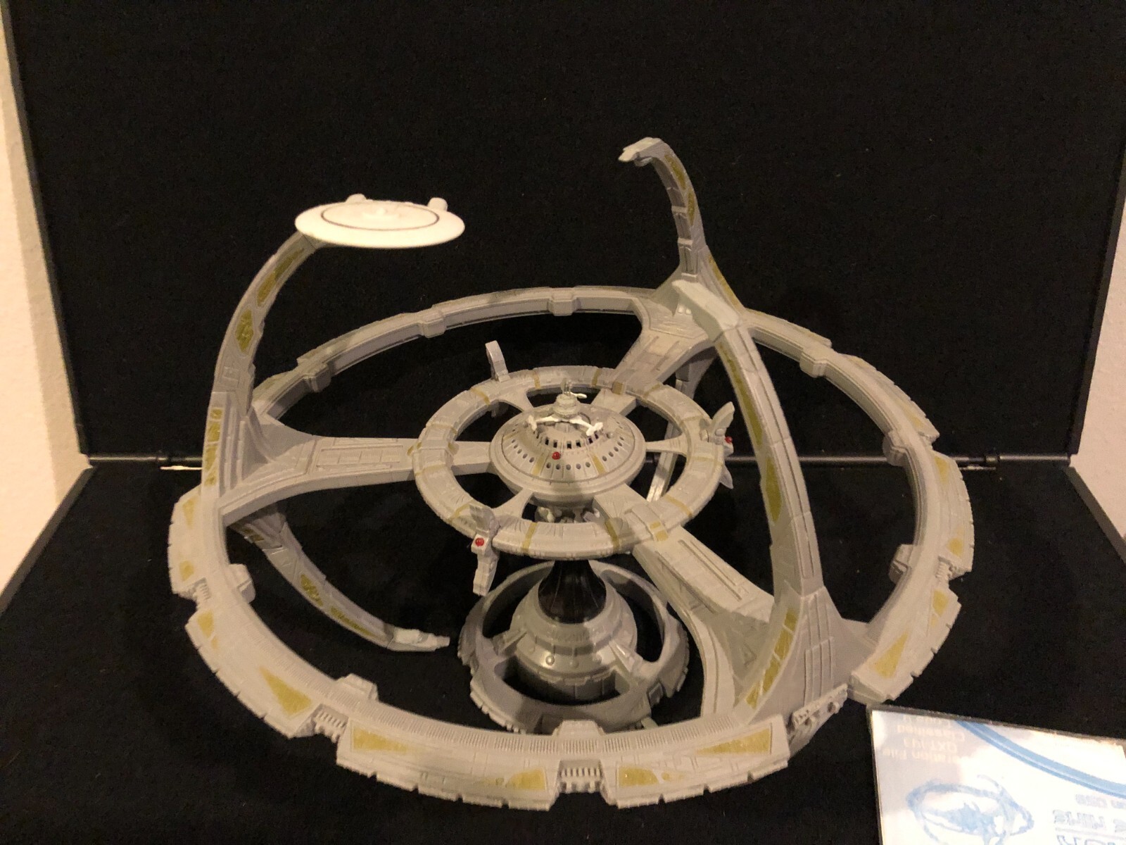 LOOK! Star Trek Deep Space Nine Space Station DS9 1994 Playmates Box | eBay