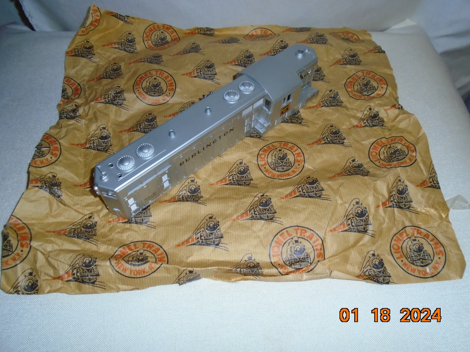 FROM LIONEL 2008 SET 6-31775 2328 BURLINGTON GP7 SHELL TRIM & LIONEL ...