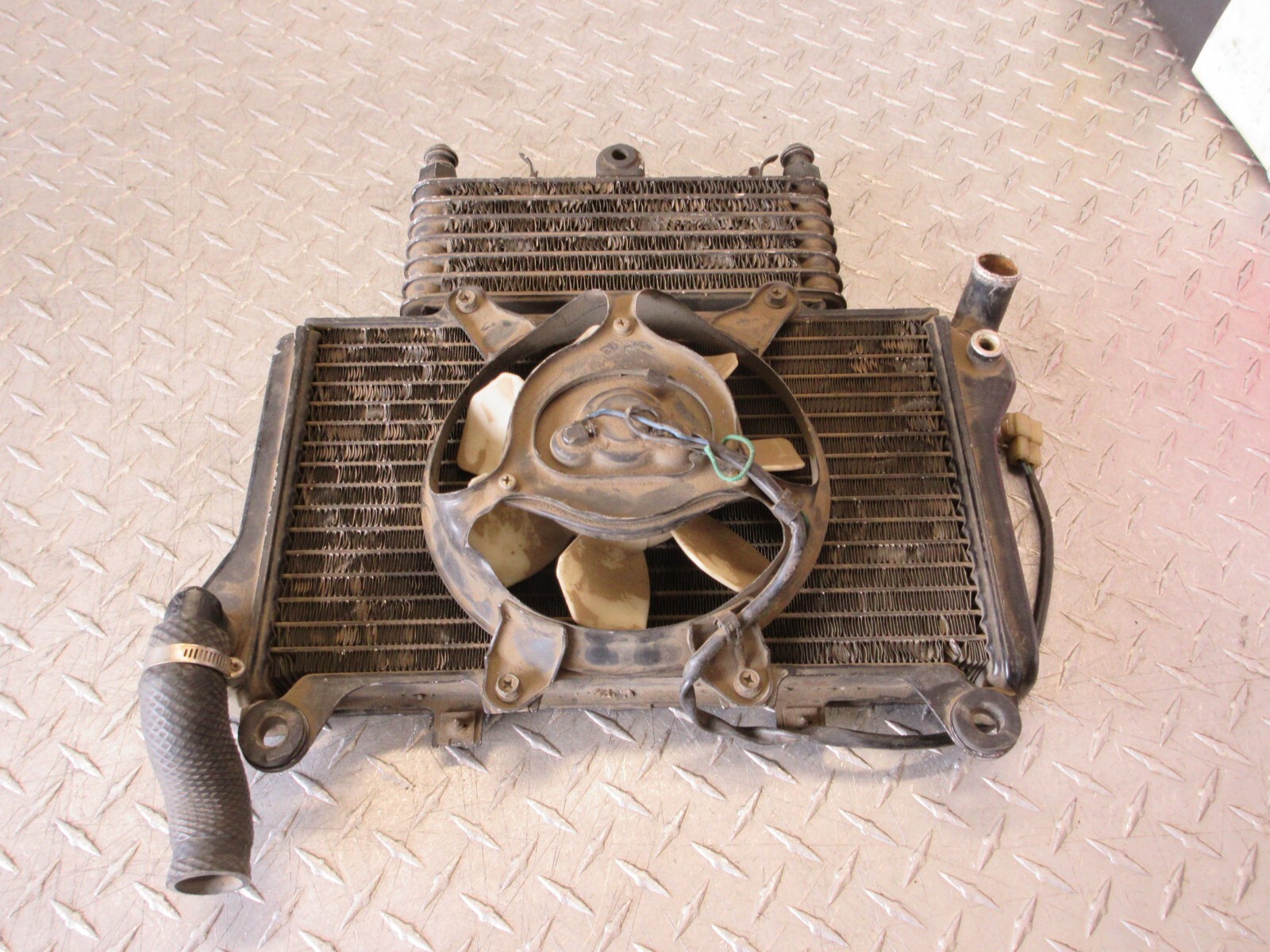 1987 87 1987-1990 Kawasaki Ninja ZX750 ZX750F RADIATOR FAN OIL COOLER ...