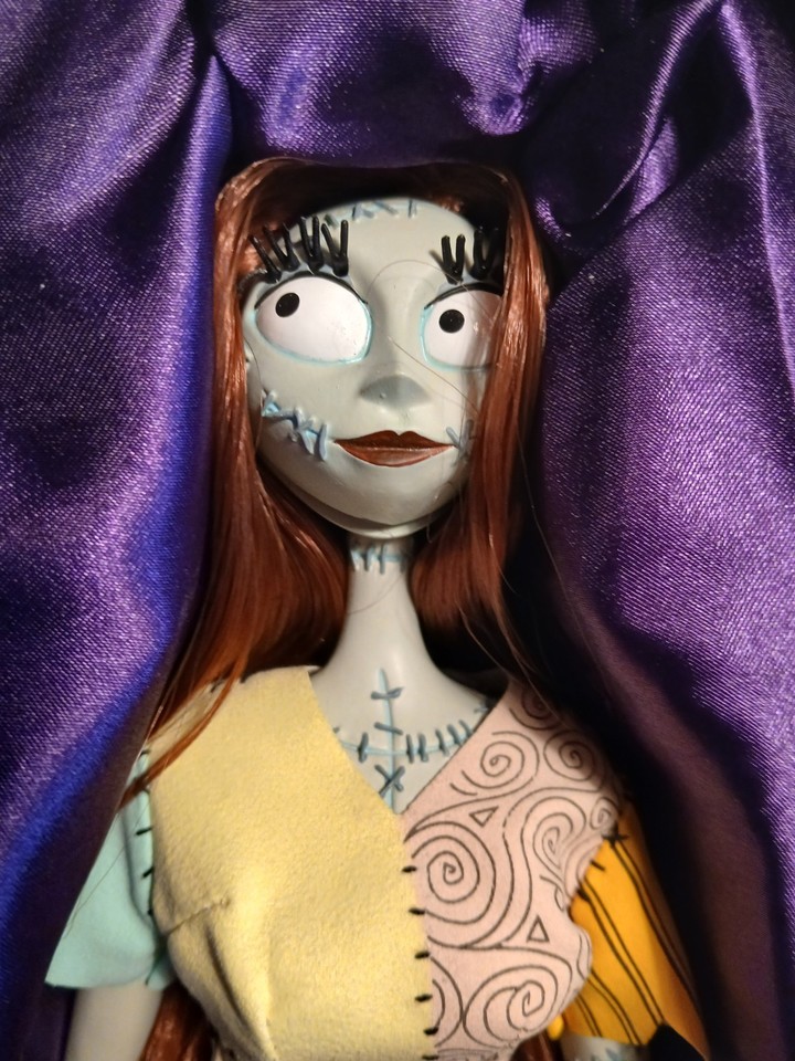 Disney Store The Nightmare Before Christmas 25 Years Sally LE 338/3000 ...