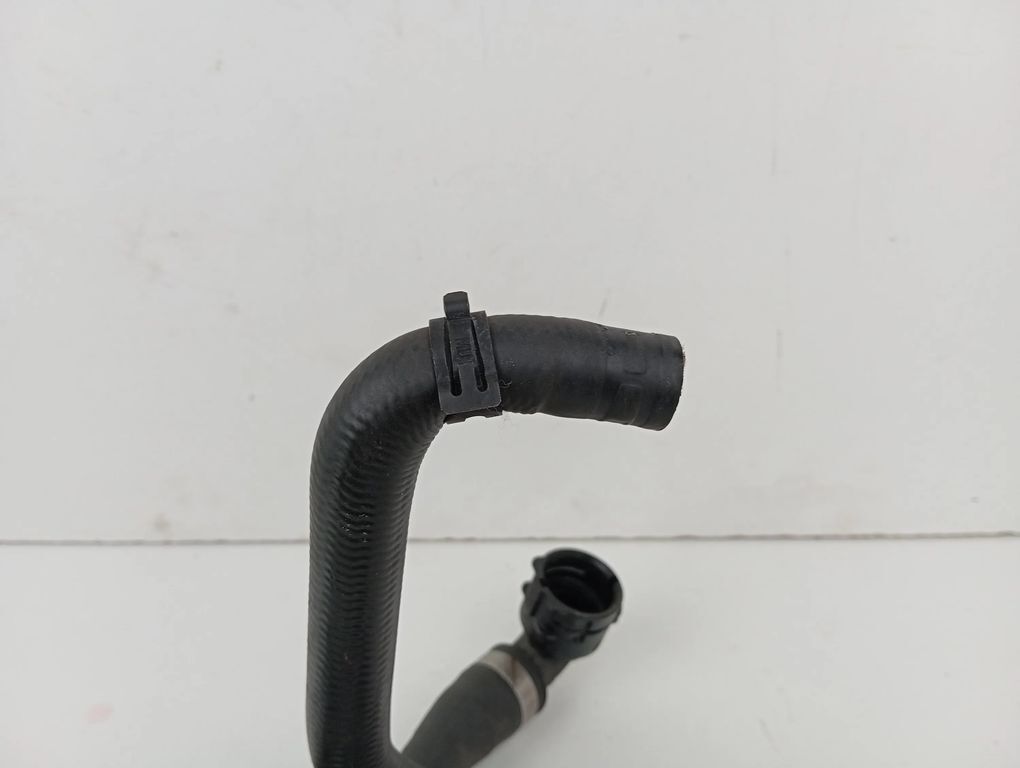 Audi A4 S4 B9 2018 Petrol engine water coolant pipe hose 8W0122449BG ...