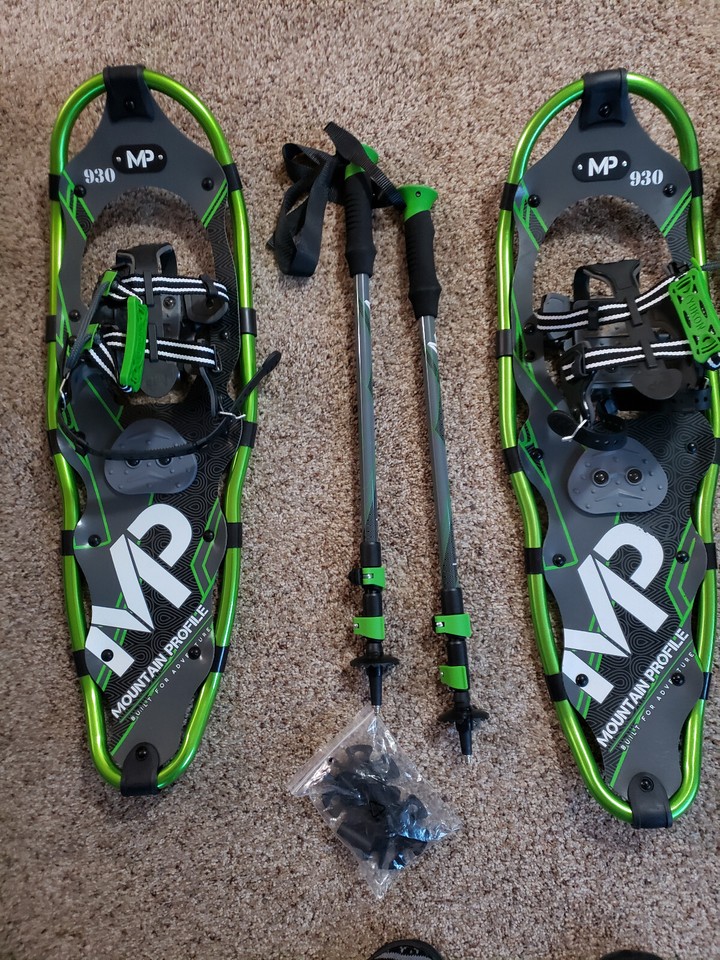 Snowshoes MP930 w/Poles & Bag Green Yukon Charlie's Mountain Profile ...
