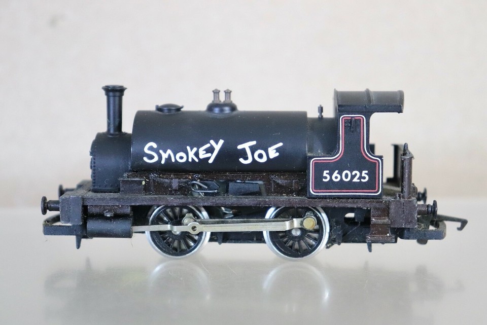 HORNBY R782 BR 0-4-0 CLASS 0F PUG SADDLE TANK LOCOMOTIVE 56025 SMOKEY ...