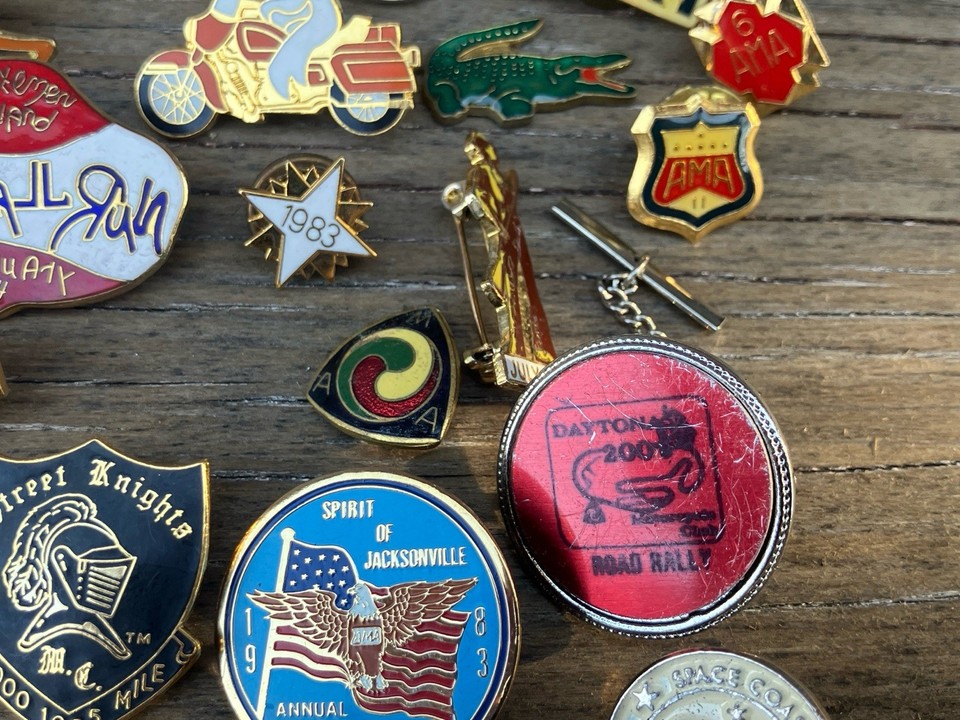 Vintage Lot Of 77 Motorcycle Pins Buttons AMA Club Runs Florida Bikers ...