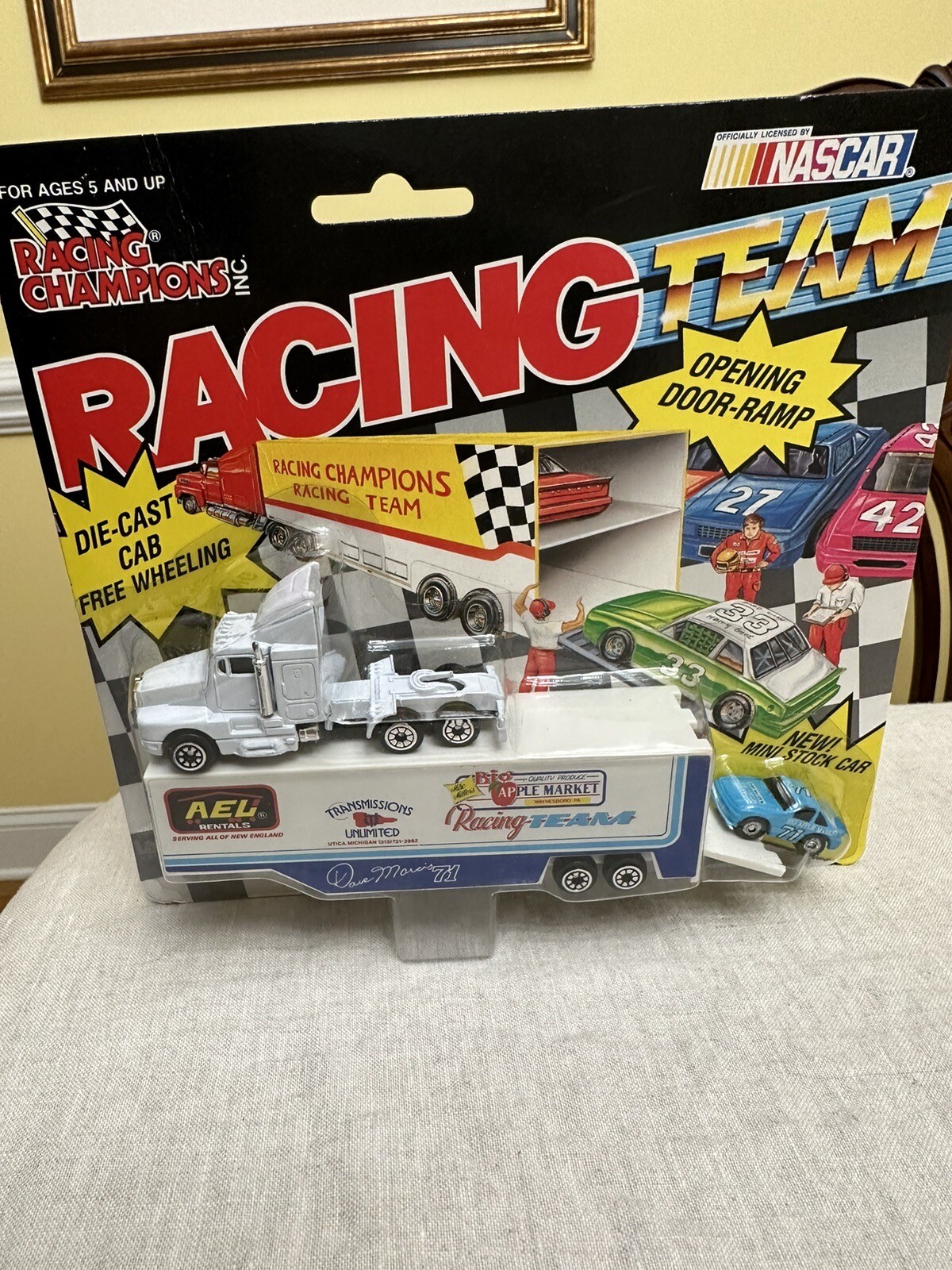 1991 Dave Marcis # 71 NASCAR Racing Team Die-Cast Transport & Mini Car ...