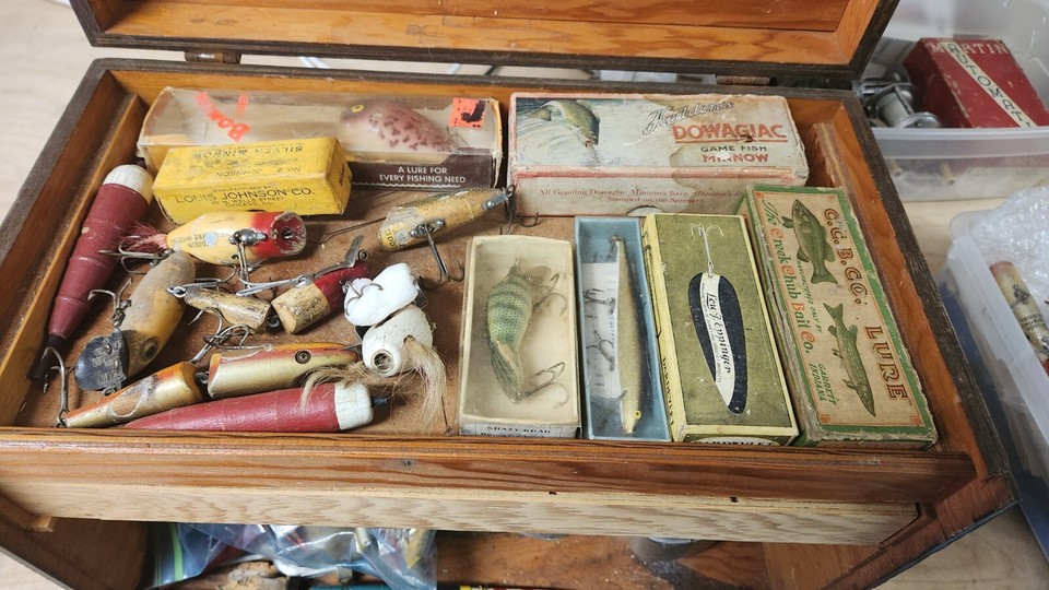 Antique Vintage Tackle Box with Reels And Lures | eBay