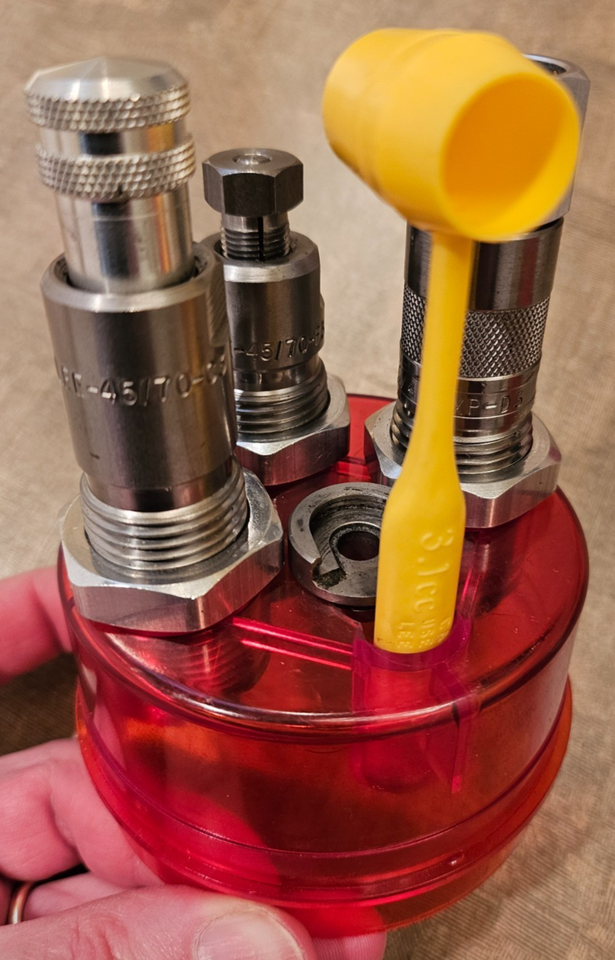 Lee 45/70 3 Piece Reloading Dies With Shell Holder & Powder Scoop | eBay