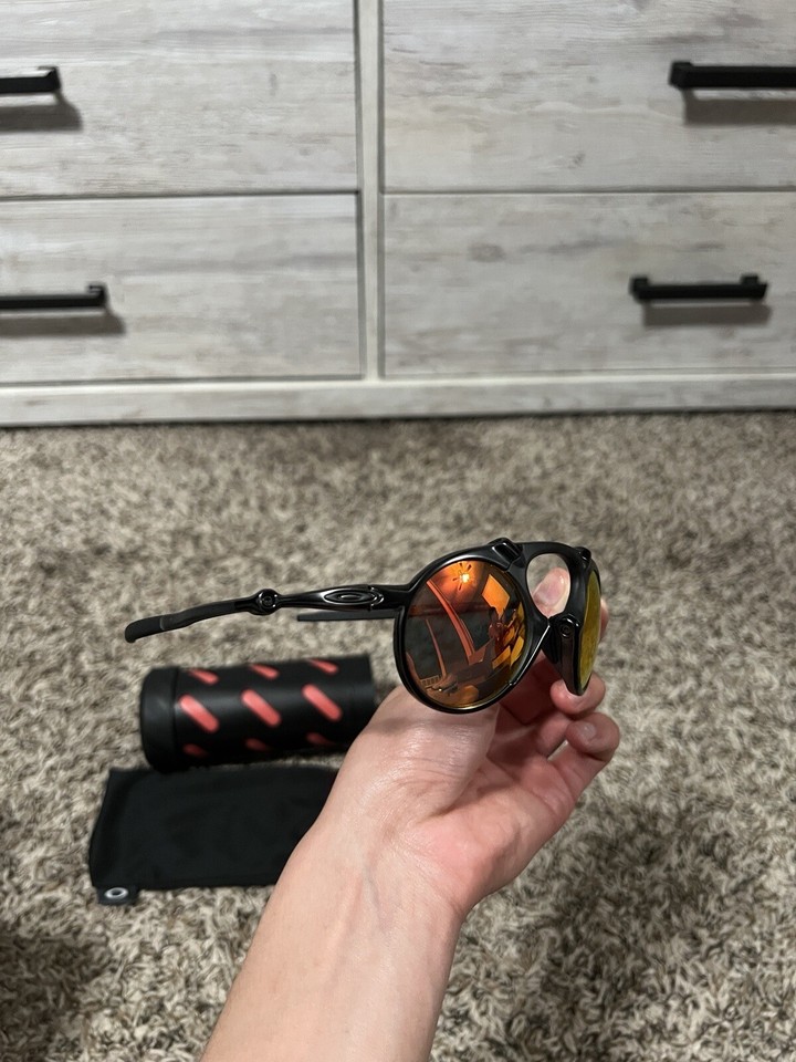 Oakley Madman Dark Carbon Ruby Iridium Polarized Lens | eBay