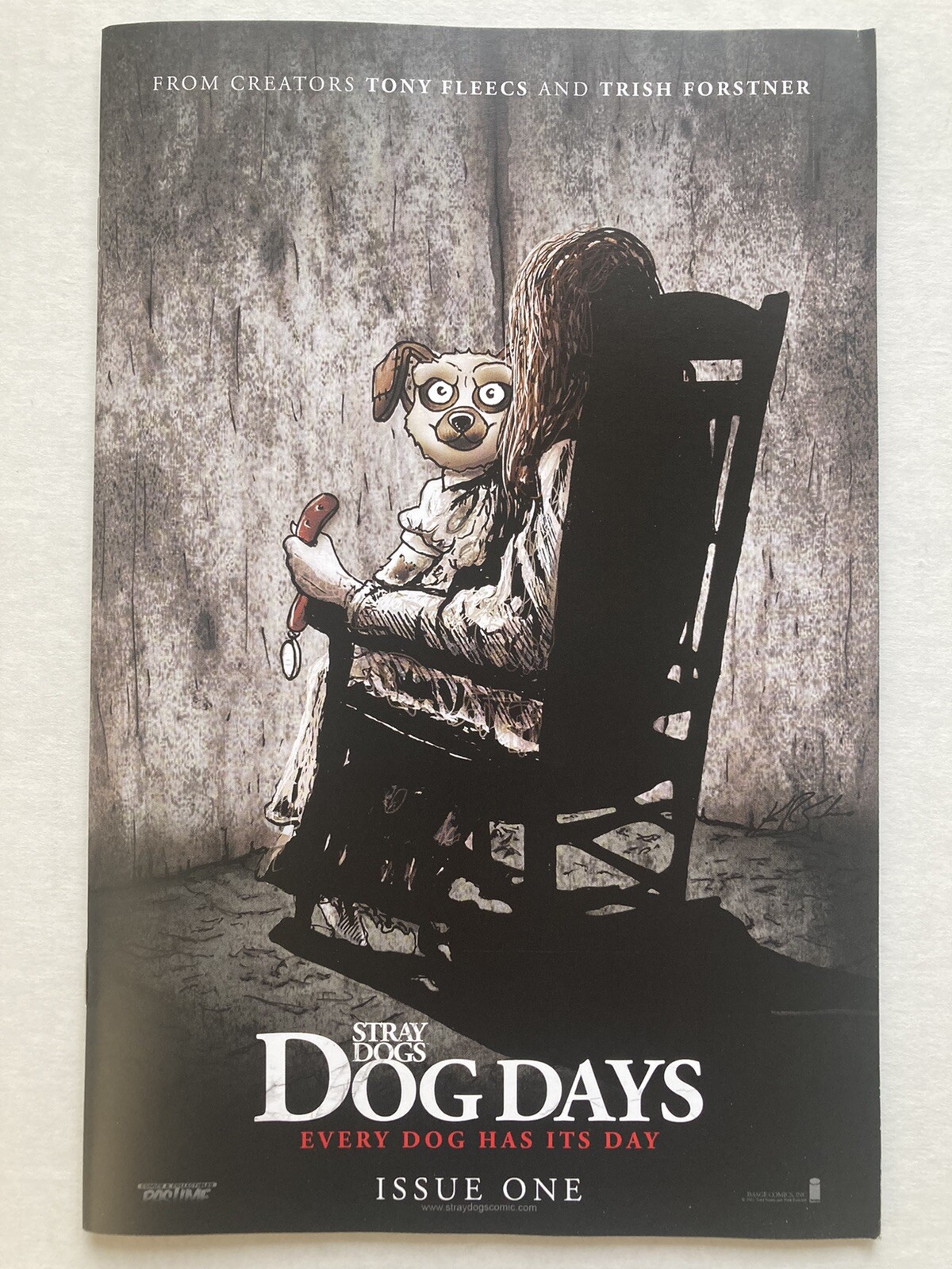 STRAY DOGS DOG DAYS 1 THE CONJURING HOMAGE PASTIME COMICS FLEECS ...