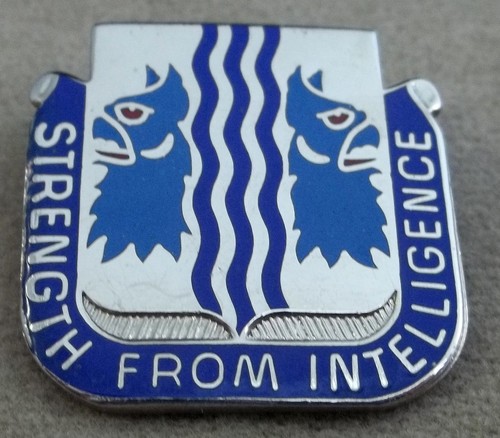 US Army 229th Military Intelligence Bn. Unit Crest Insignia Clutchback ...