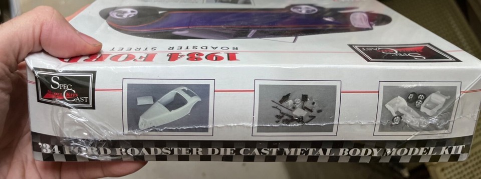 Spec-cast 1934 Ford Focus Roadster Street Rod Metal body KIT 1/25 McM ...