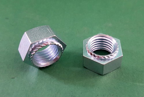 Sechskant- Setzmutter Einpressmutter Stahl galvanisch verzinkt Mutter ...