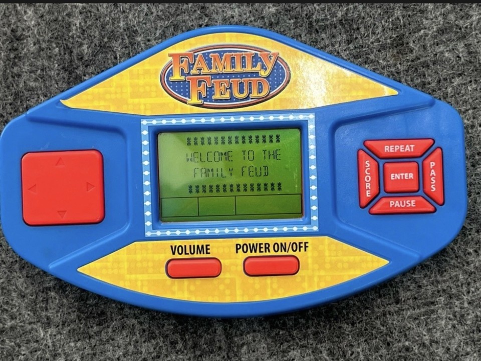 Family Feud Handheld Arcade Travel Game Fast 09528 Money Tested & Works ...