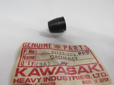 Kawasaki NOS NEW 21132-003 Spark Plug Cap Grommet W1 W2 A1 A7 F6 F8 G3 ...